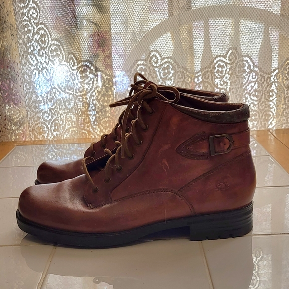 michel Maverick | Shoes | Michel Maverick Brown Leather Shoe Size 8m ...